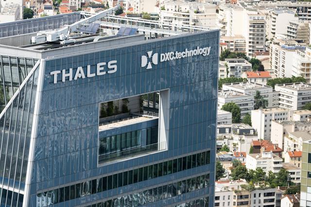 Thales Simulation & Training réduit la voilure